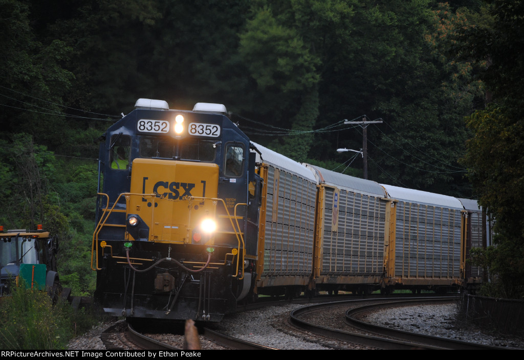 CSX 8352